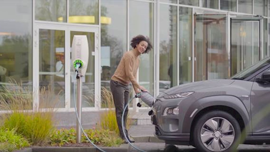 Duurzaam zakelijk rijden met eMobility | Eneco MKB